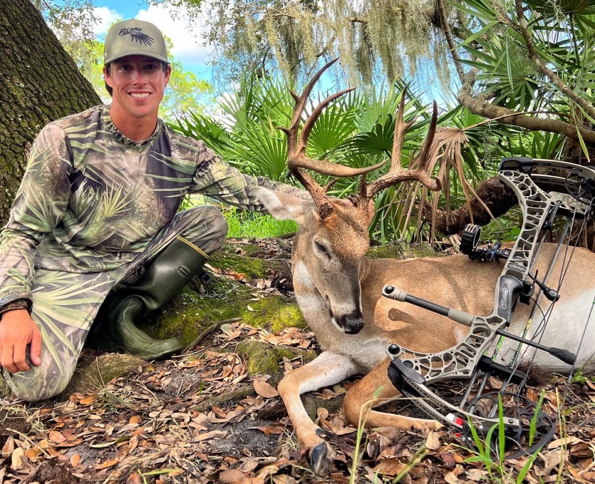Nitz with bow whitetail-Credit Ryan Nitz | Theodore Roosevelt ...